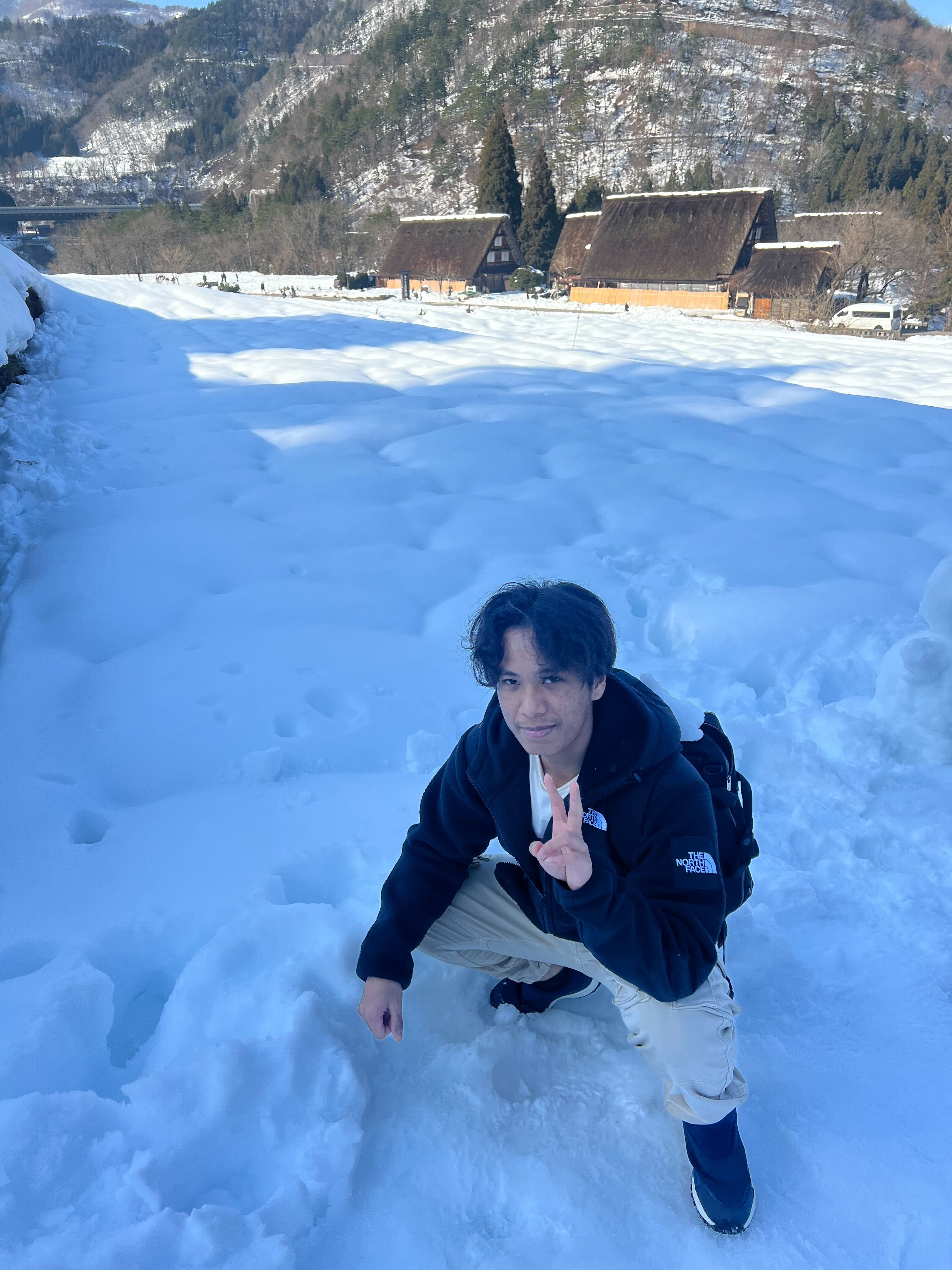 Zwe Yannainghtut 学部生ページ - 名古屋大学 大学院 理学研究科 理学専攻 生命理学講座 分子発現制御学グループ